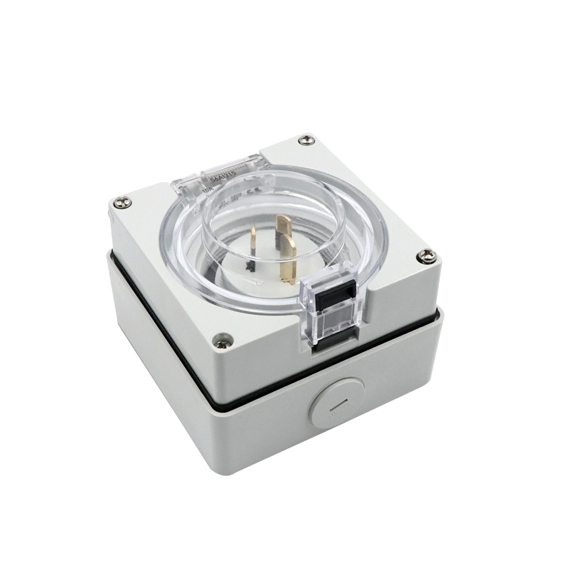 How to properly install the Outdoor Extension Lead With Plug to avoid ...